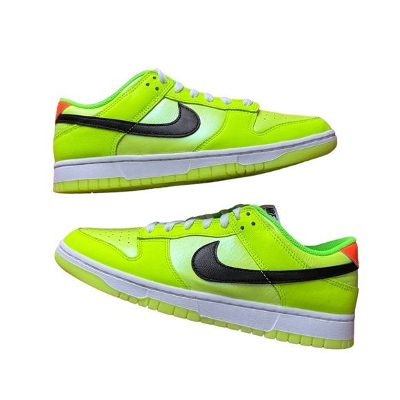 Nike | Shoes | Nike Dunk Low Se Volt Sneakers Nwb | Poshmark